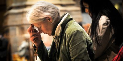 Diferencia entre persignarse, signarse y santiguarse